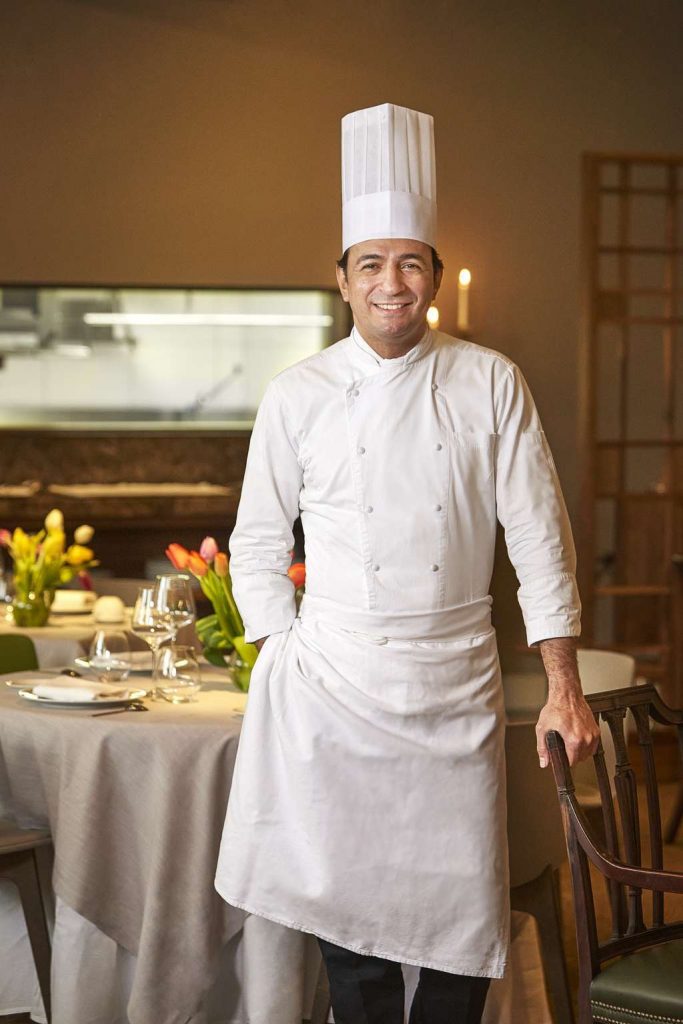 UN COCINERO, UN PRODUCTO: Mario Valles y el salmonete